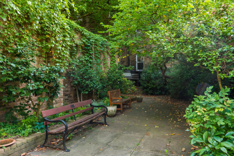 Join us for an estate walkabout! - Barnsbury Housing Association